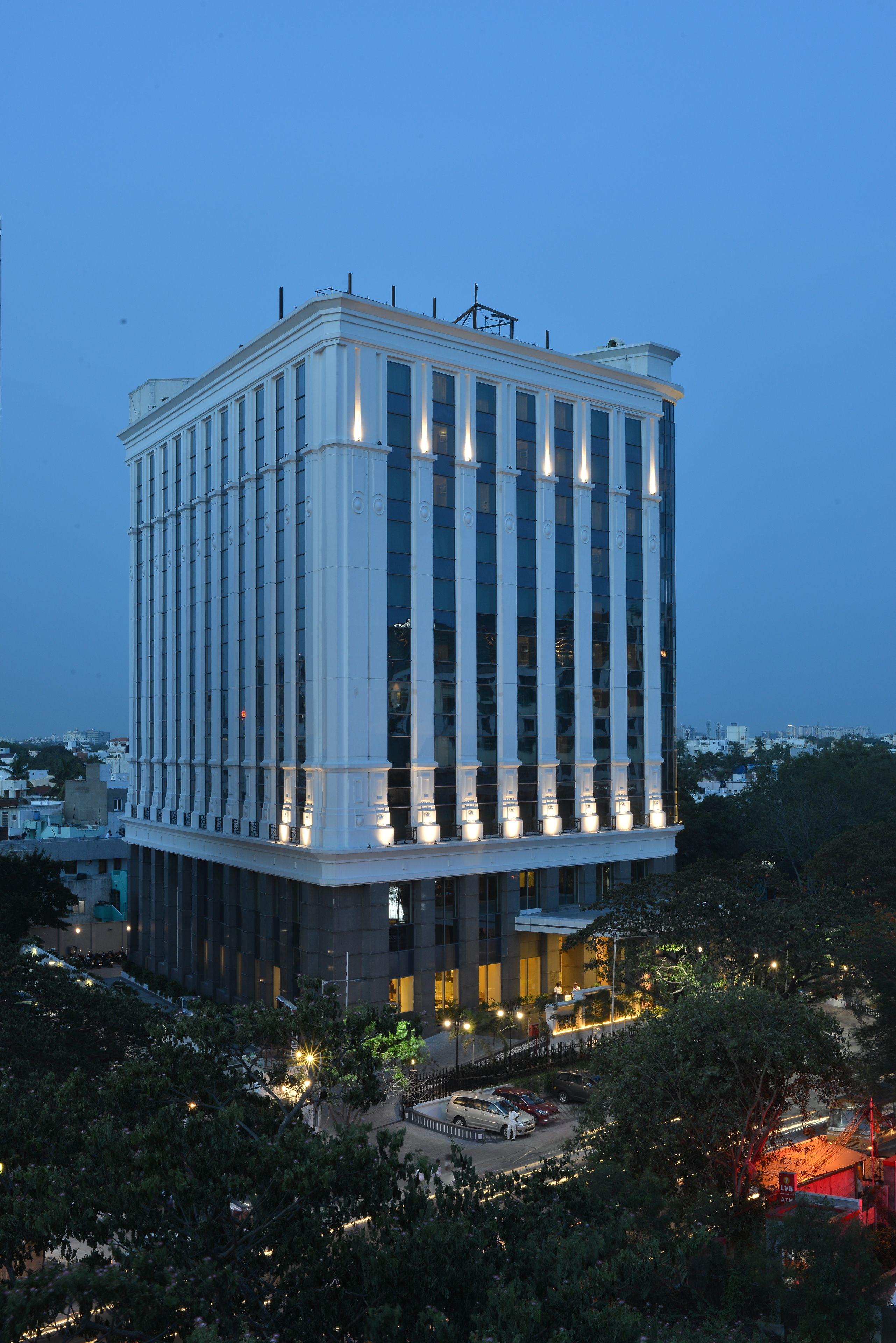 HOTEL RAMADA PLAZA CHENNAI | ⋆⋆⋆⋆⋆ | INDIA | SEASON DEALS FROM $123
